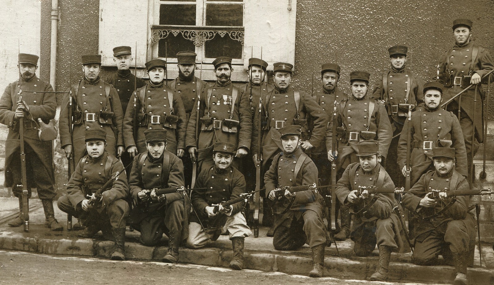 CPA Photo: Soldats du 21° Régiment d'Infanterie Coloniale / Guerre 14 ...